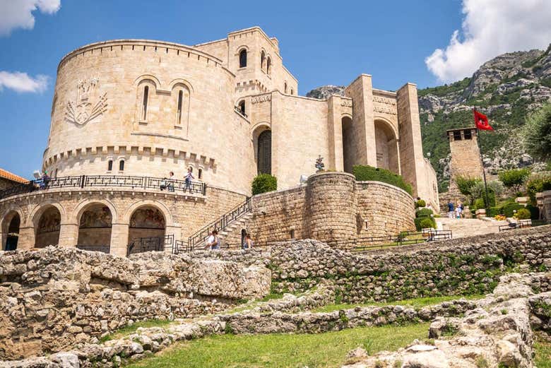 Excursión a Kruja desde Tirana - Reserva online en Civitatis.com