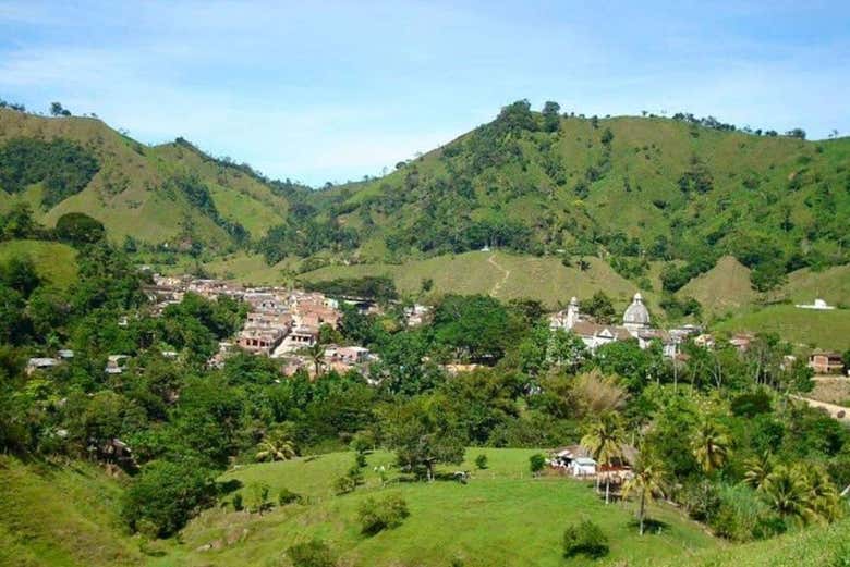 Senderismo por Caracolí desde Medellín - Civitatis.com