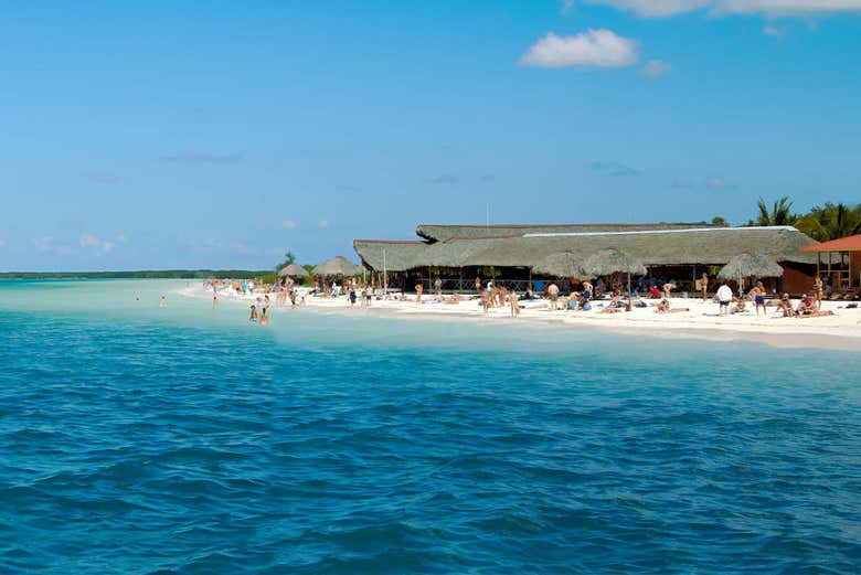 Catamarán hasta Cayo Blanco desde Varadero - Civitatis.com