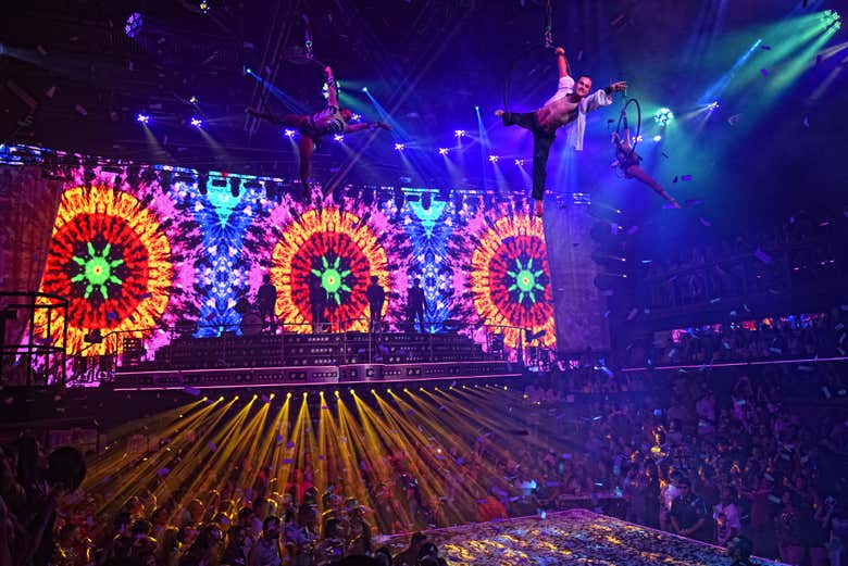 Fiesta en la discoteca Coco Bongo de Cancún - Civitatis.com