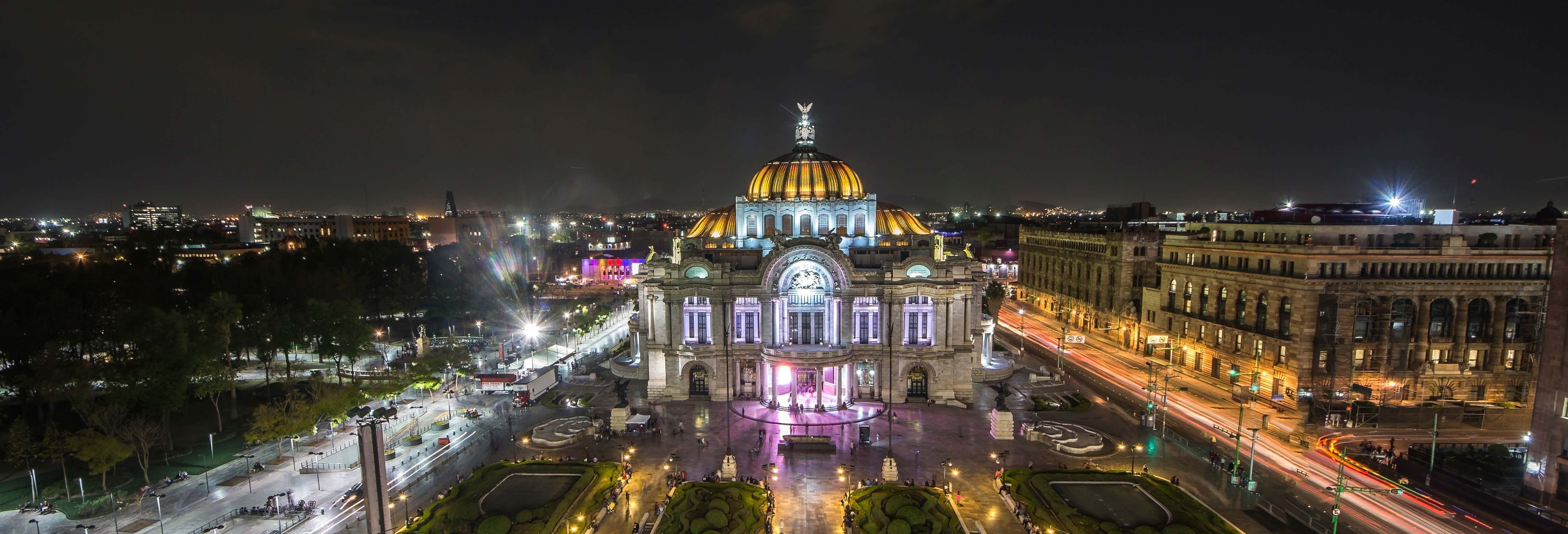 Tour nocturno en autobús descapotable por Ciudad de México Tour nocturno en autobús descapotable por Ciudad de México