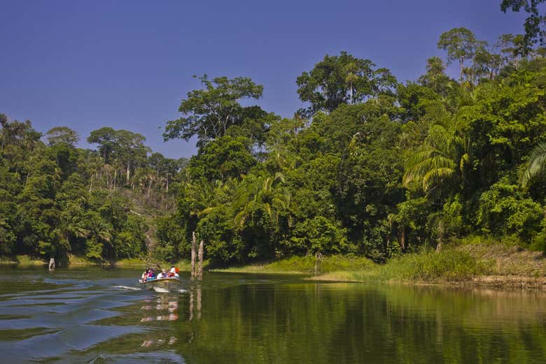 Aventura en las cuevas del lago Bayano, Ciudad de Panamá