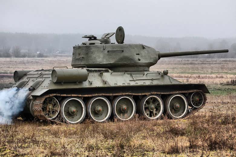 Conducción de tanques rusos en Moscú - Reserva en Civitatis.com