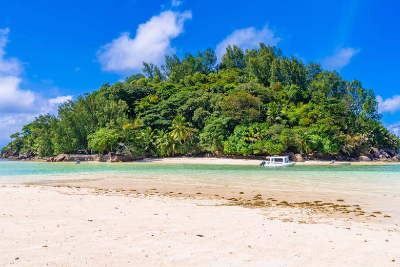 Sainte Anne Marine National Park Tour, Mahé