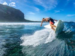 Surf y windsurf - Las mejores playas para surfear en Seychelles